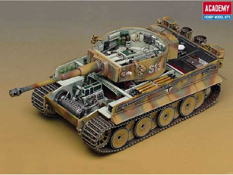 Tiger I Early Version z wnętrzem