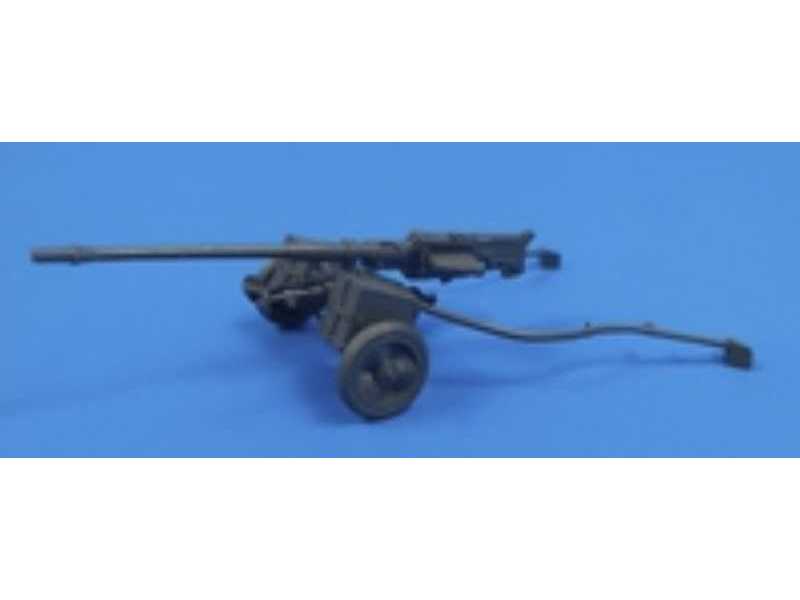 Swiss WW II Anti-Tank Rifle Solothurn S-18/1000 w/wheeled carria