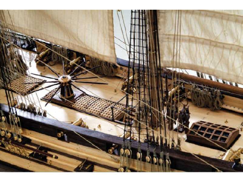 HMS Surprise 1796 - brytyjska fregata żaglowa