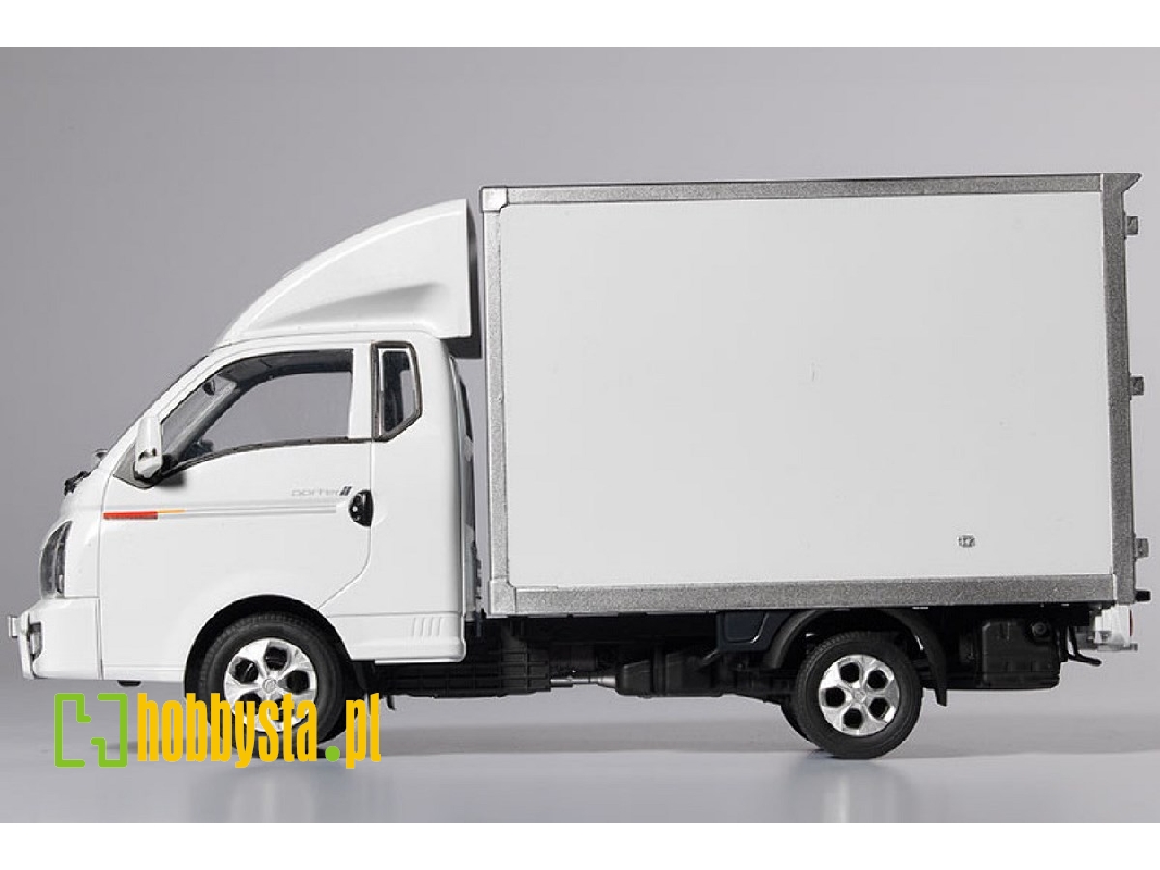 Hyundai Porter II box truck - koreański dostawczak