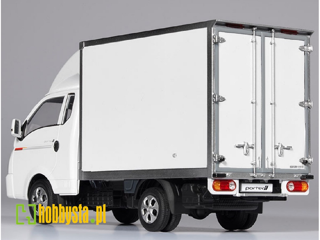 Hyundai Porter II box truck - koreański dostawczak
