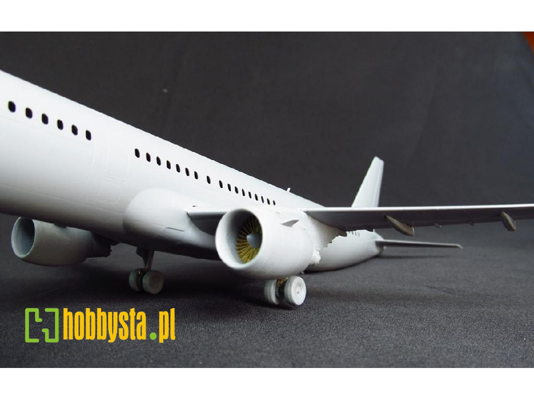 Airbus A321 Detailing Set (Designed To Be Used With Zvezda Kits)