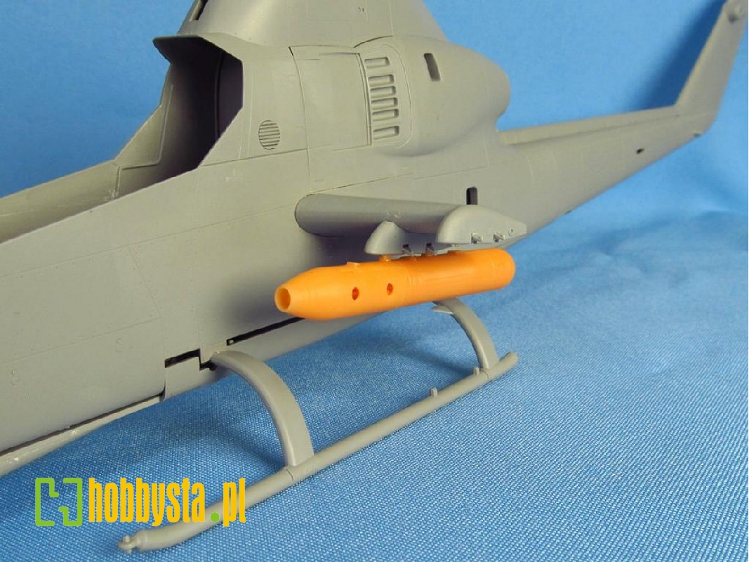 M18 Gun Pod With M134 Minigun (For Ah-1g Icm, Special Hobby And Revell ...