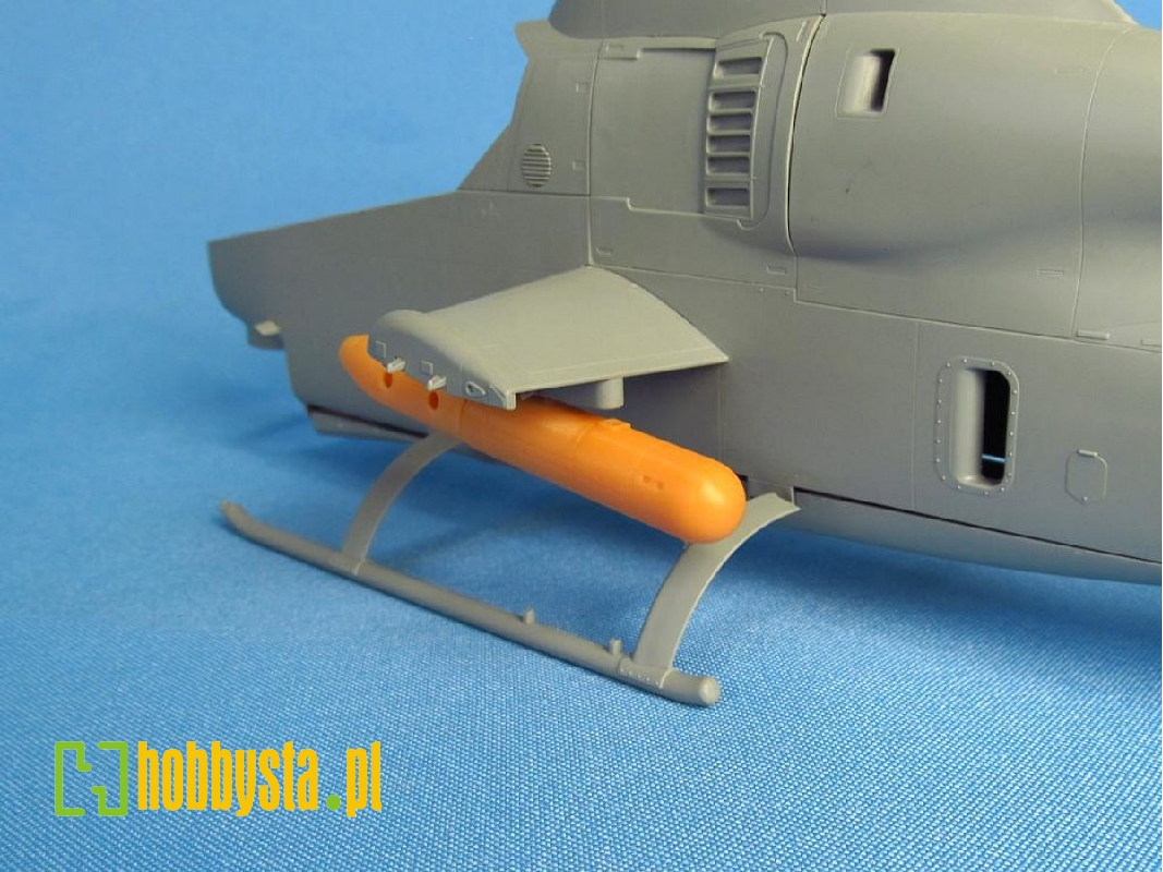 M18 Gun Pod With M134 Minigun (For Ah-1g Icm, Special Hobby And Revell ...