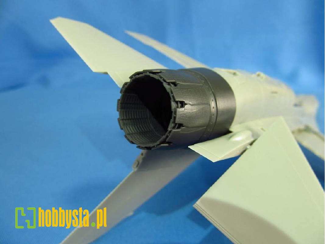 Lockheed-martin F-16 C - Opened Jet Nozzle For Engine F110 (Designed To ...