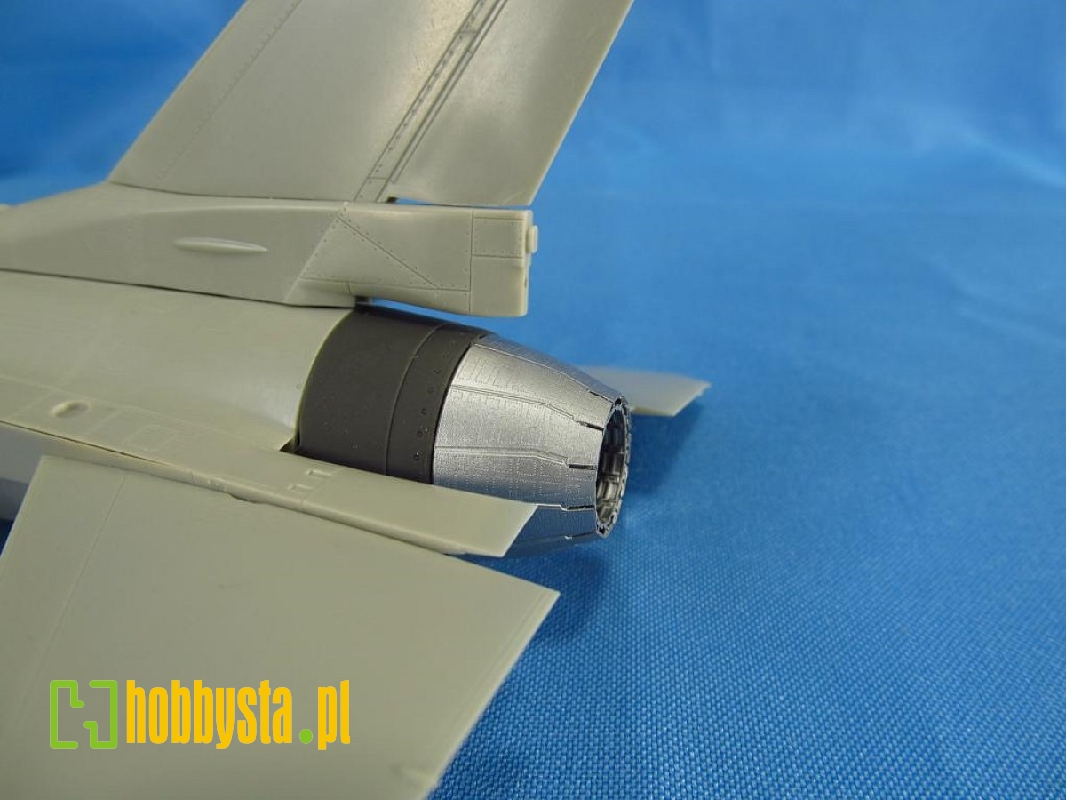 Lockheed-martin F-16 C - Cloesd Jet Nozzle For Engine F110 (Designed To ...