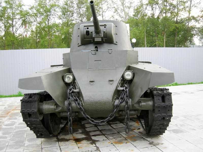 BT-7 Russian light tank, model 1937, early version