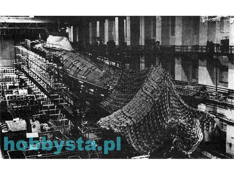 Alfa class Russian nuclear powered submarine [project 705/705K L